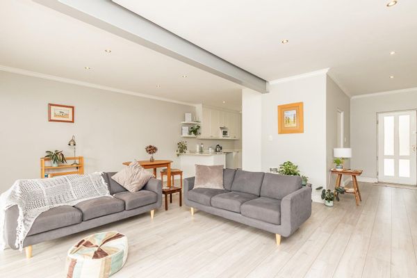 3 Bedroom House in Fish Hoek Central For Sale R3,395,000 #2274125