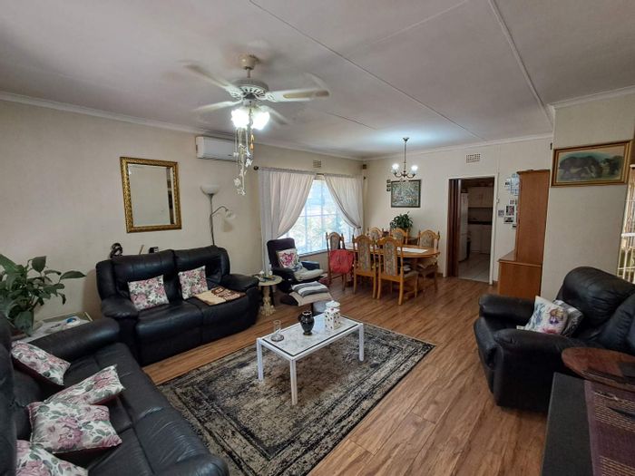 Residential properties for sale in Kibler Park