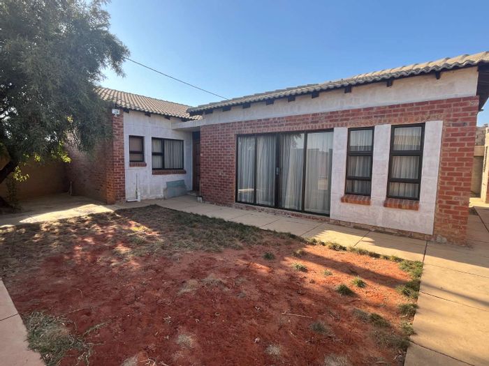 Residential properties for sale in Nellmapius