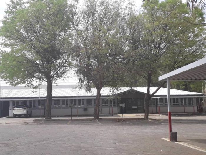 Home | Pieter Senekal