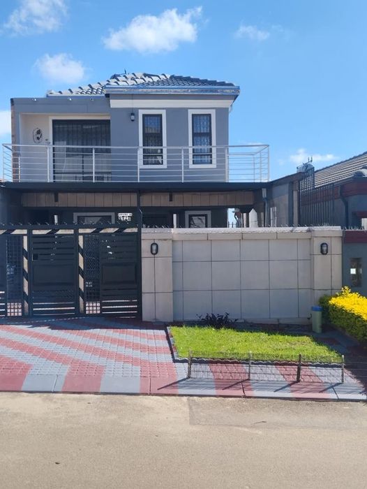 Clayville Houses for sale