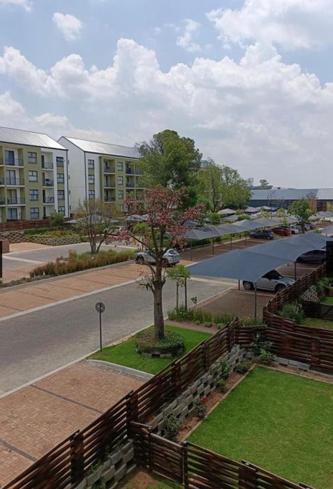 Properties for sale in Linbro Park - view apartments and townhouses