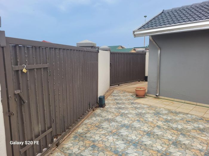 Houses for sale in Vosloorus