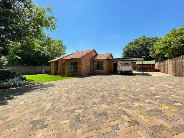 Residential properties to rent in Rynfield