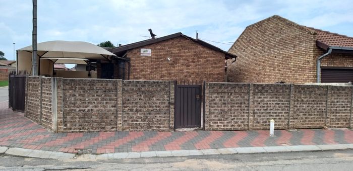 Daveyton Ext 2 Houses for sale