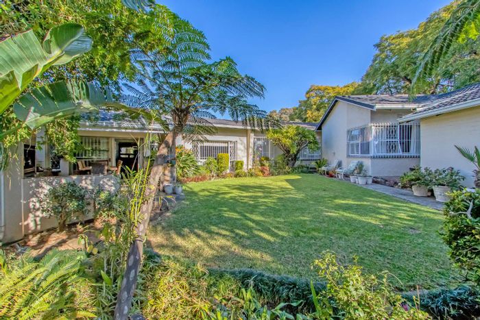 Properties for sale in Robindale - view houses and apartments