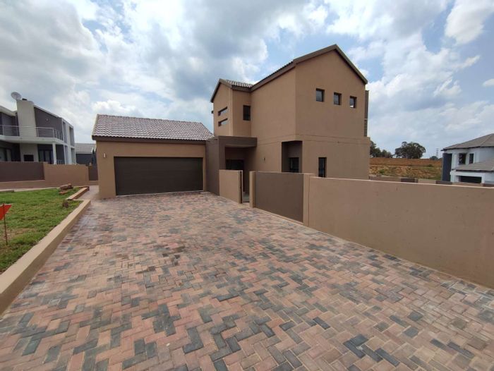 Residential properties for sale in Thatchfield