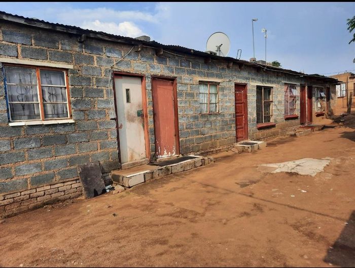 Houses for sale in Ivory Park