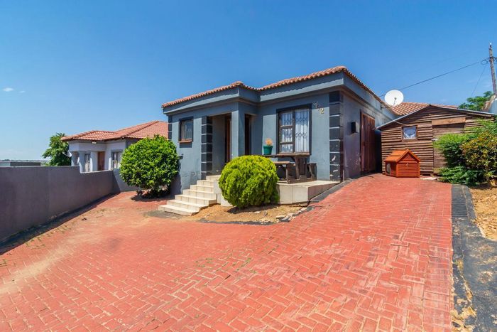 Residential properties for sale in Groblerpark