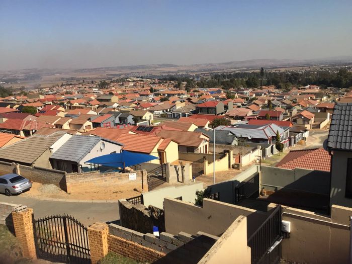 Houses for sale in Naturena