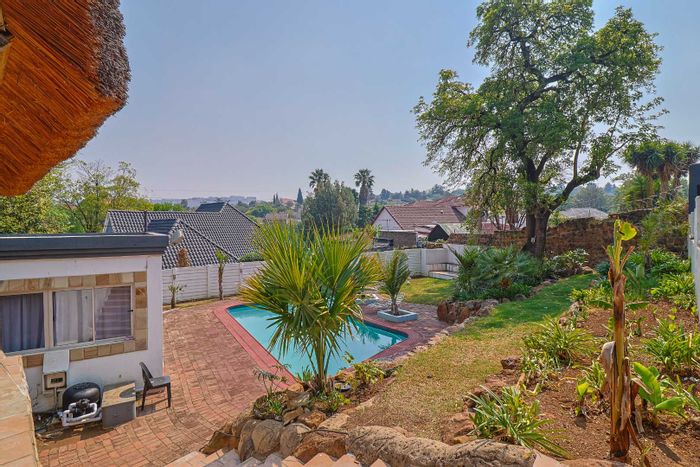 Houses for sale in Mondeor