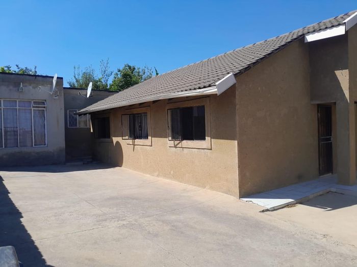 Cosmo City Houses for sale