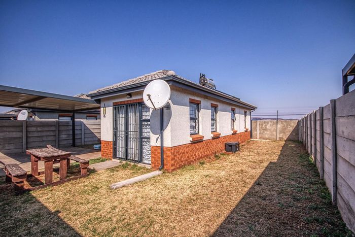 Leopard's Rest Security Estate Residential properties for sale