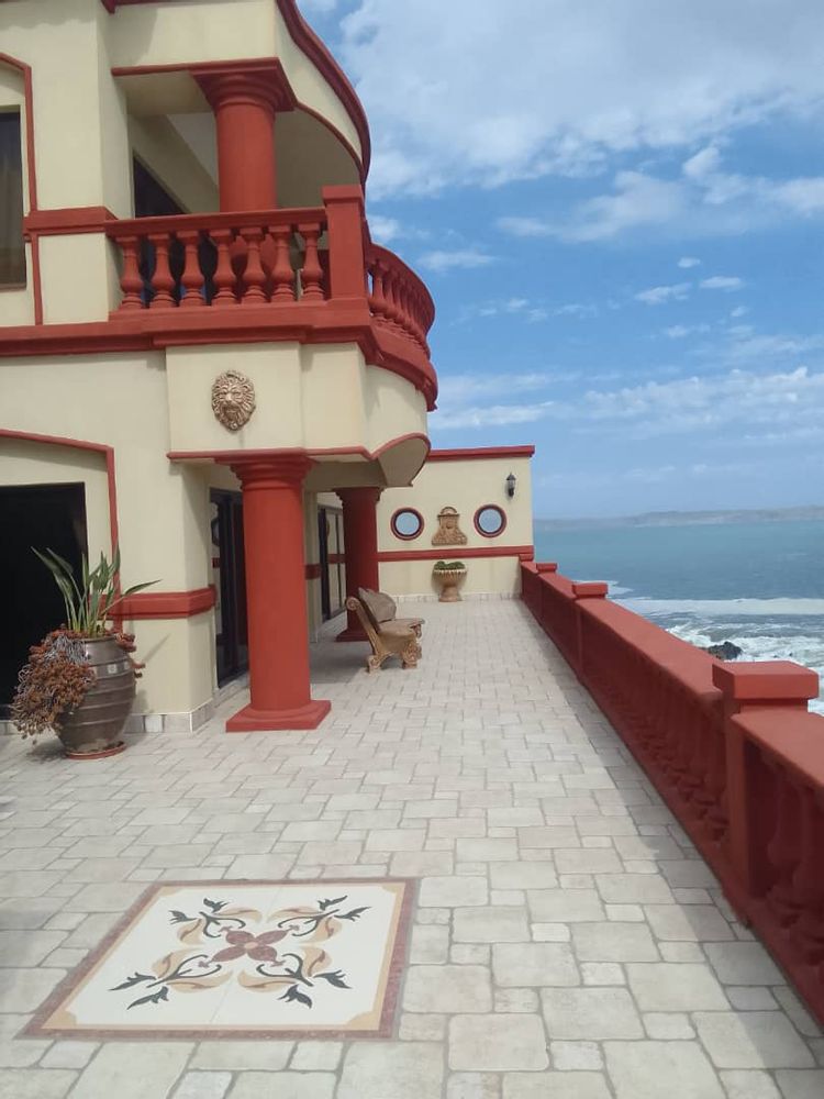 For Sale: Spacious Beachfront Tuscan House in Luderitz Central with ...