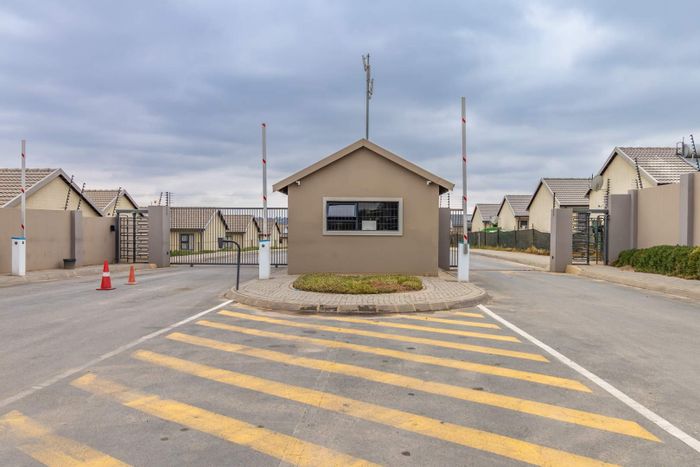 Cosmo City Houses for sale