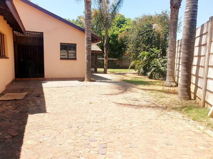 Properties to rent in Rynfield - view houses and townhouses