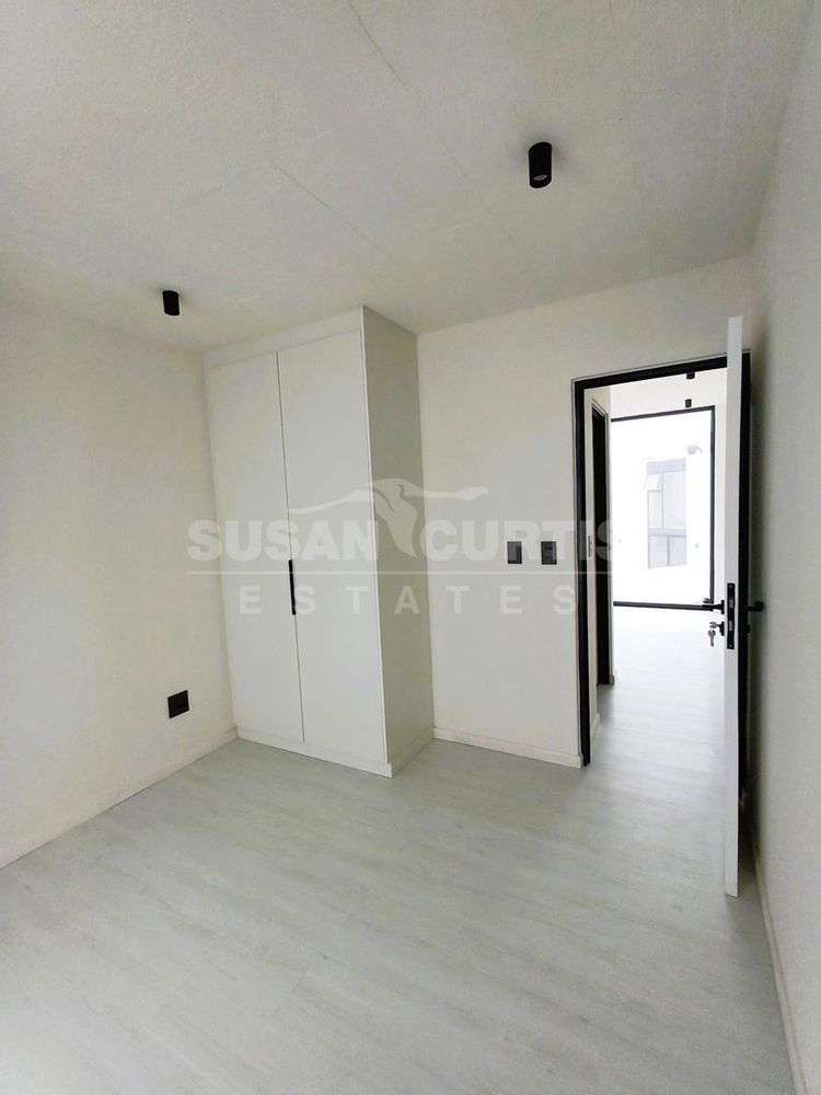 Kramersdorf Apartment For Sale: 2 Bedrooms, courtyard, communal parking ...