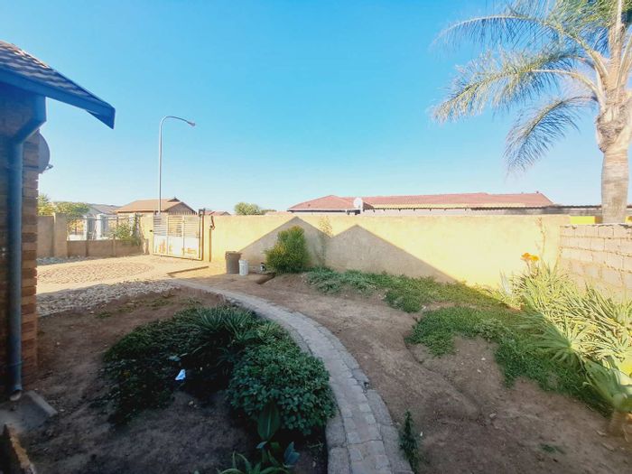 Properties for sale in Mamelodi - view houses