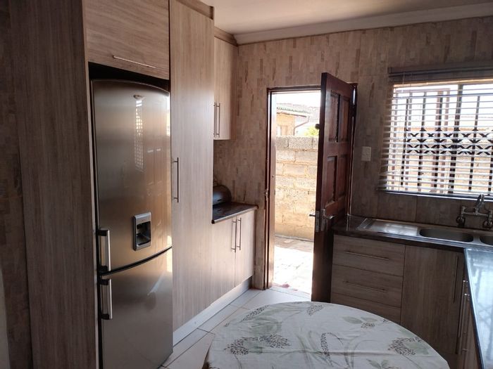 Daveyton Houses for sale