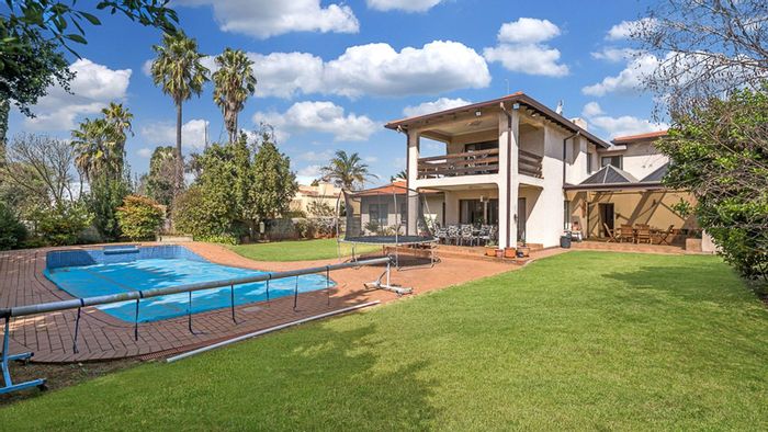 Houses for sale in Alphen Park