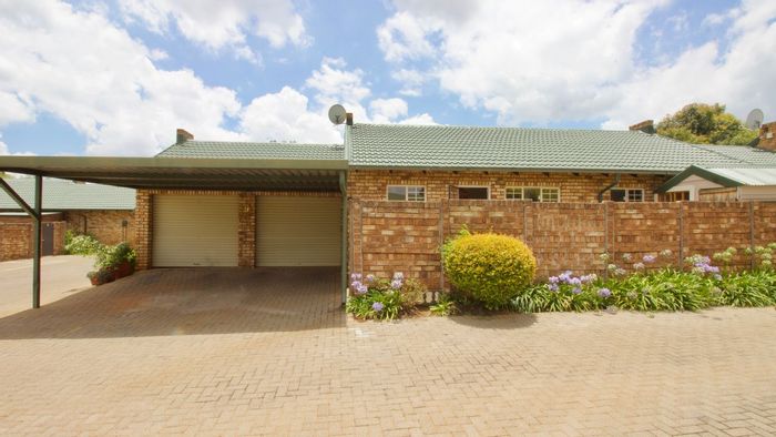 Residential properties for sale in Pierre Van Ryneveld