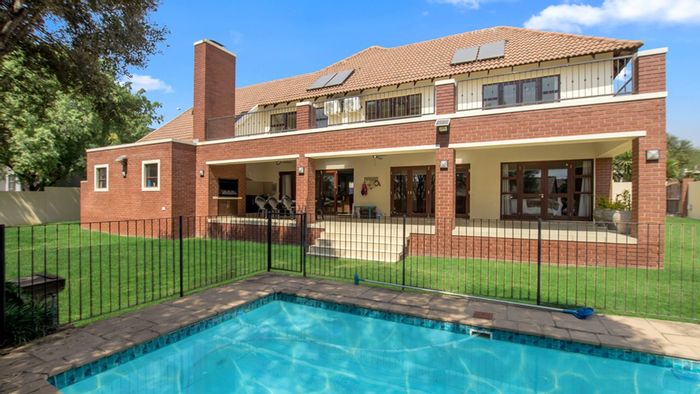 Houses for sale in Carlswald North Estate