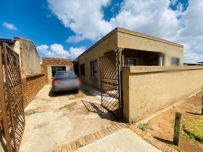 Houses for sale in Tsakane