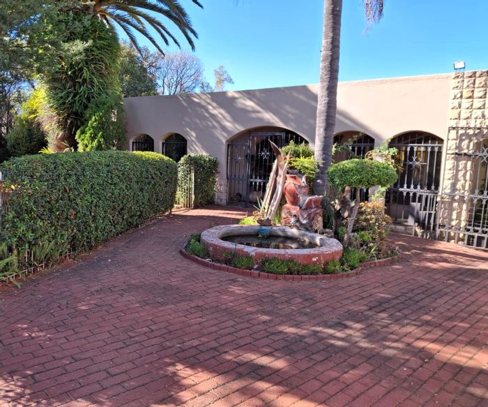 Residential properties for sale in Elarduspark