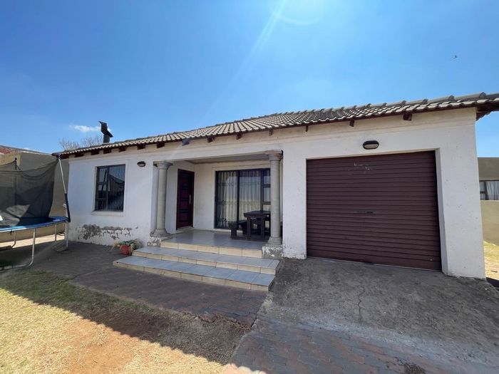 Houses for sale in Vosloorus