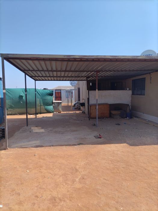 Houses for sale in Bram Fischerville